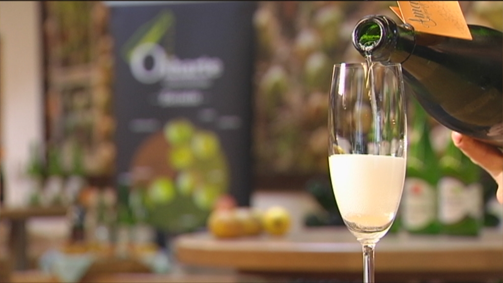 Sidra natural espumosa:La elaboran en la sidrería Oiharte de Zerain | ORAIN