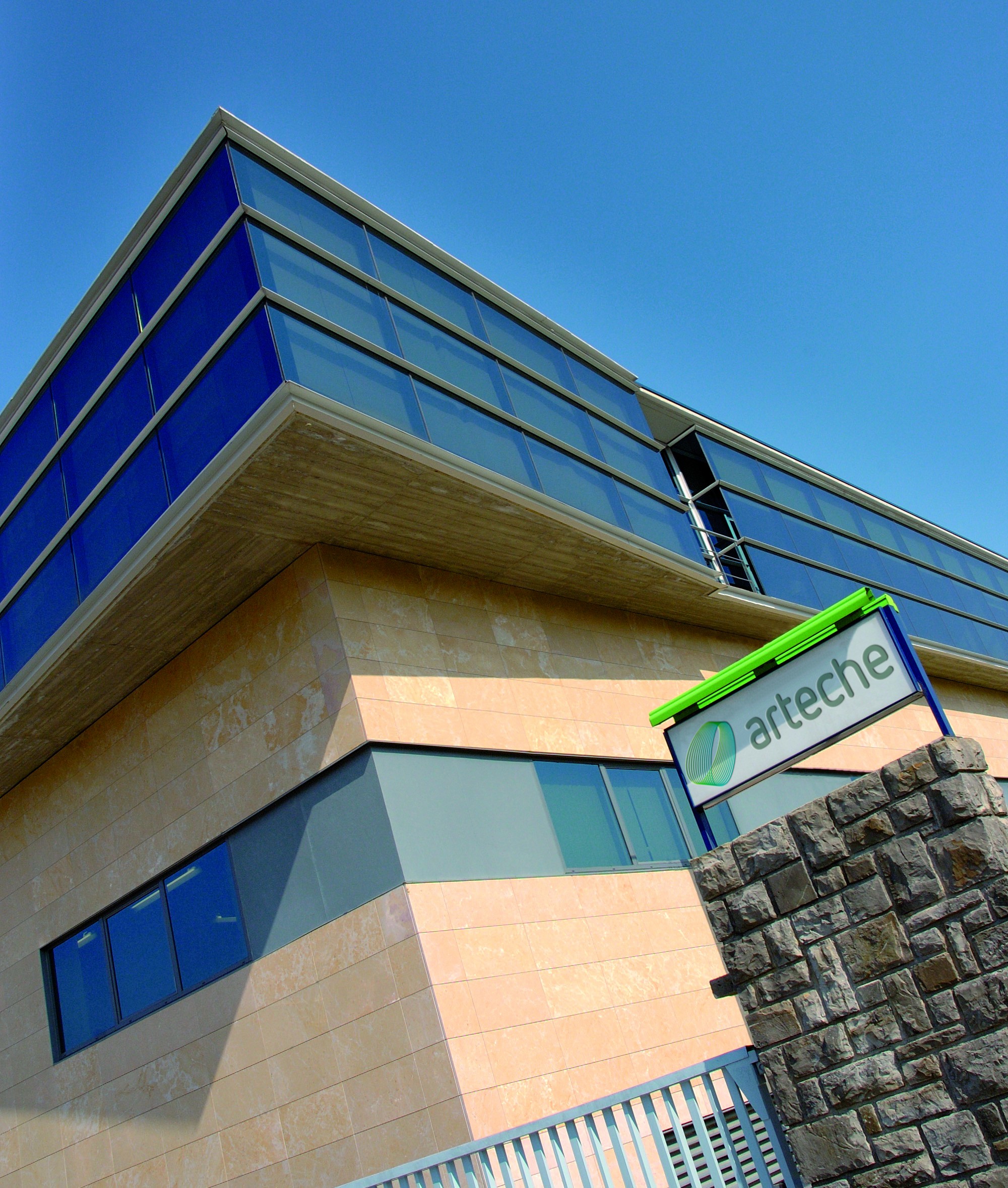 Artecheren etekina % 168 hazi da, ia 20 milioiraino, lehen seihilekoan ...