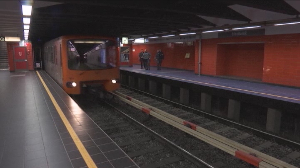 Vídeo: Reabre la estación de metro de Maelbeek | ORAIN