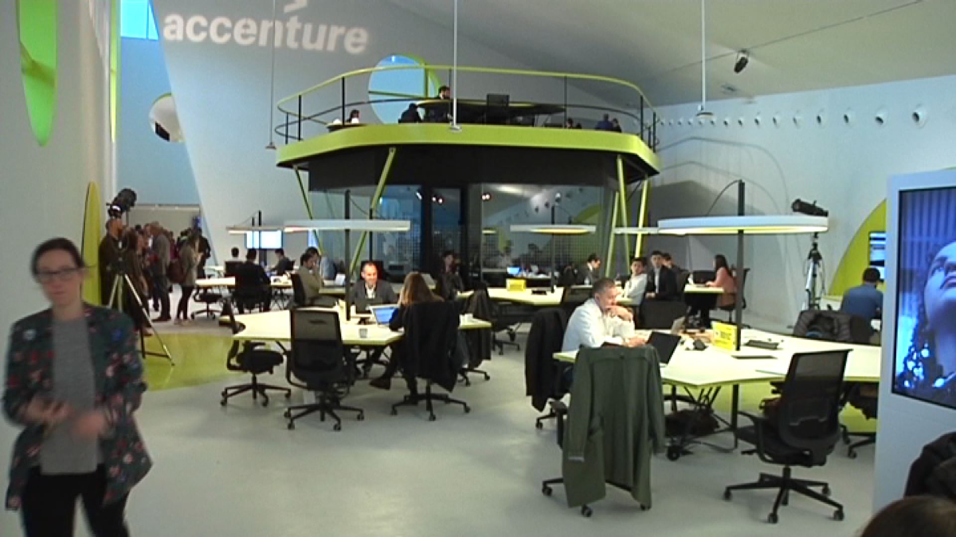 Vídeo: La multinacional Accenture inaugura su sede de Zamudio, 3 abril ...