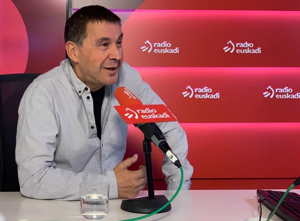 Arnaldo Otegik strategia baketsua eta demokratikoaren alde Katalunian | ORAIN