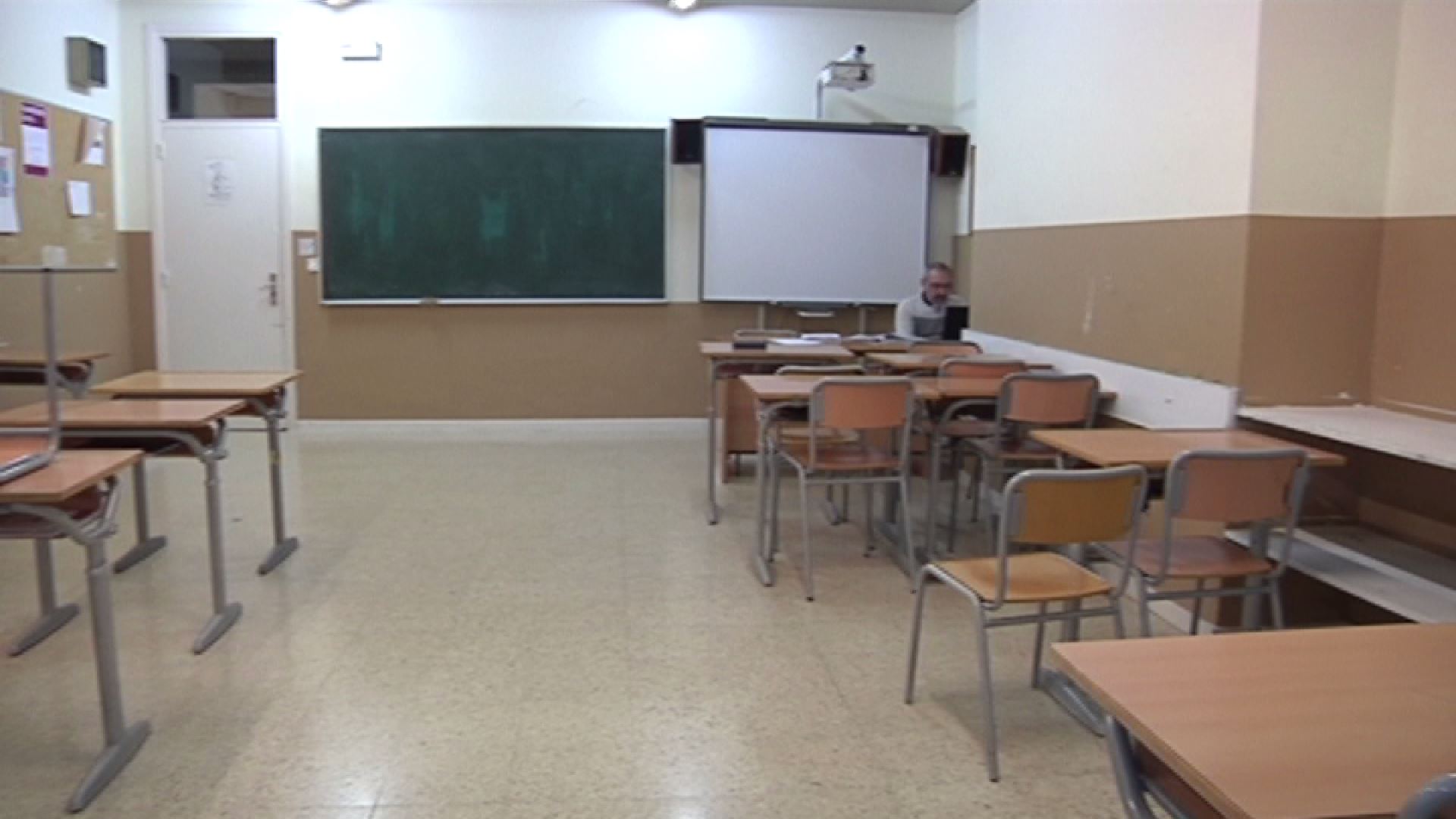 VÍDEO: Miles de estudiantes vascos recibirán clases a través de ...