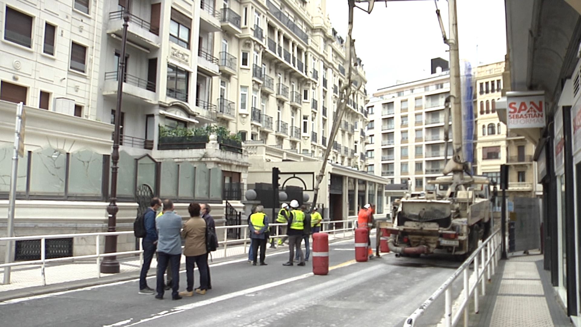 Vídeo: Las obras del metro de San Sebastián provocan un socavón, 5 ...