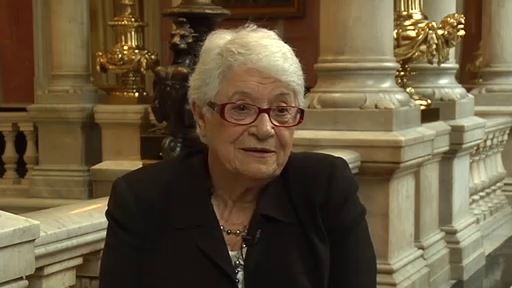 Fallece la profesora y literata Sabina de la Cruz | ORAIN