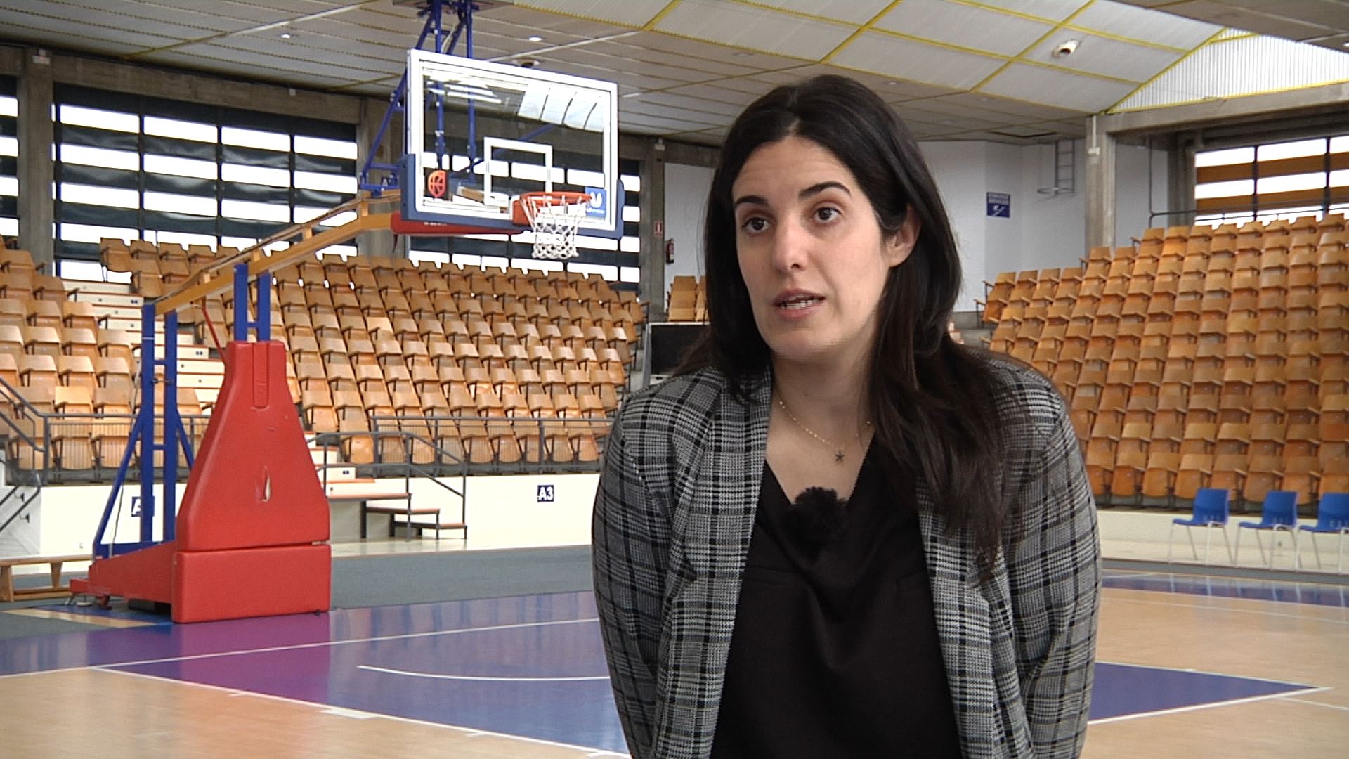 Vídeo Laura Pardo: "Si el baloncesto femenino estuviera mejor valorado ...