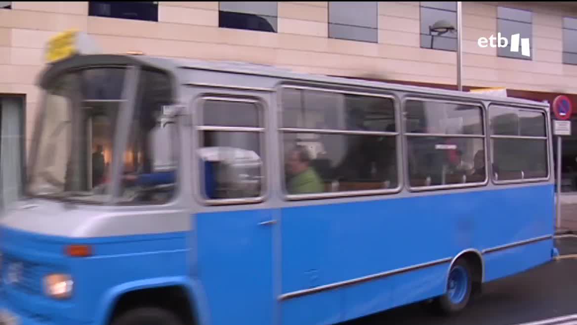 Vídeo: 'El 'azulito', un medio de transporte que recordarán los bilbaínos
