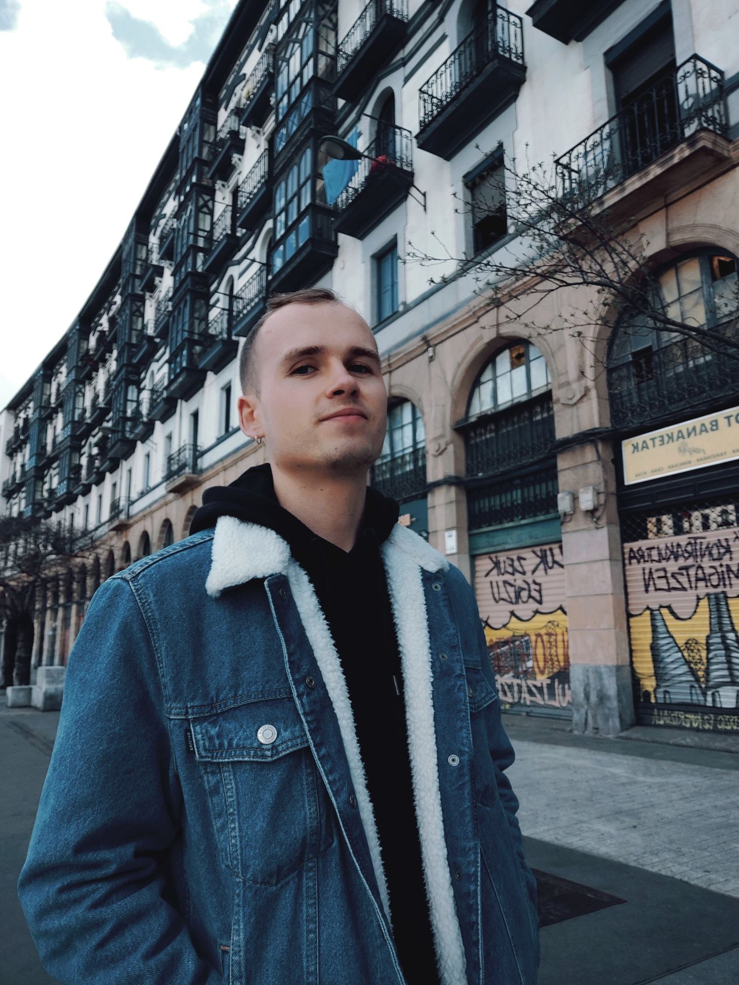 Julen Apella Santamaria gana el premio de poesía Donostia Kultura | ORAIN