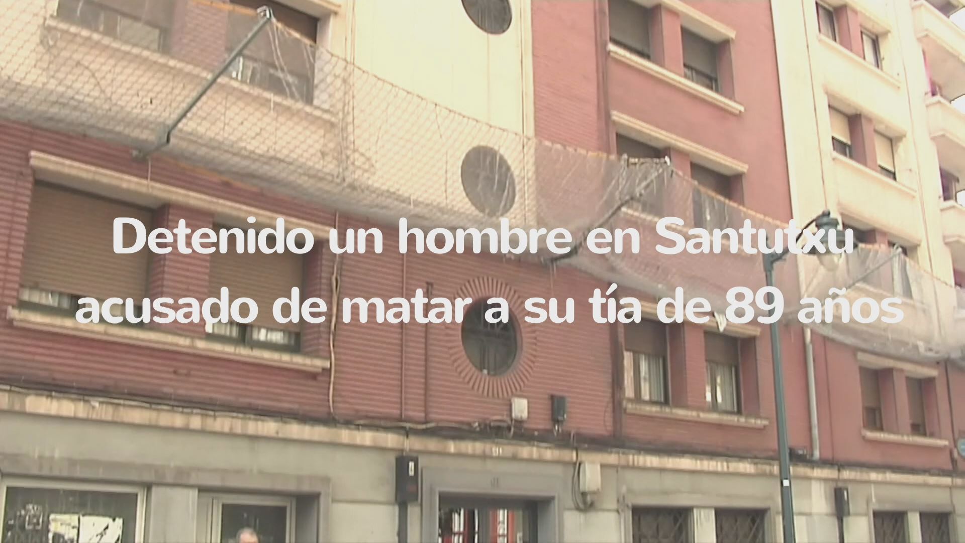 Vídeo: Conmoción en Santutxu tras la detención de un hombre acusado de ...