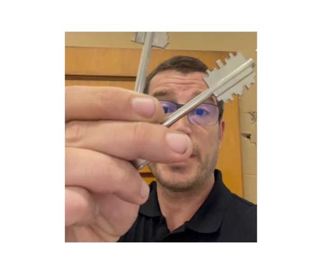 Audio: Daniel Mateo, el cerrajero de TikTok, se pasa por "Boulevard"