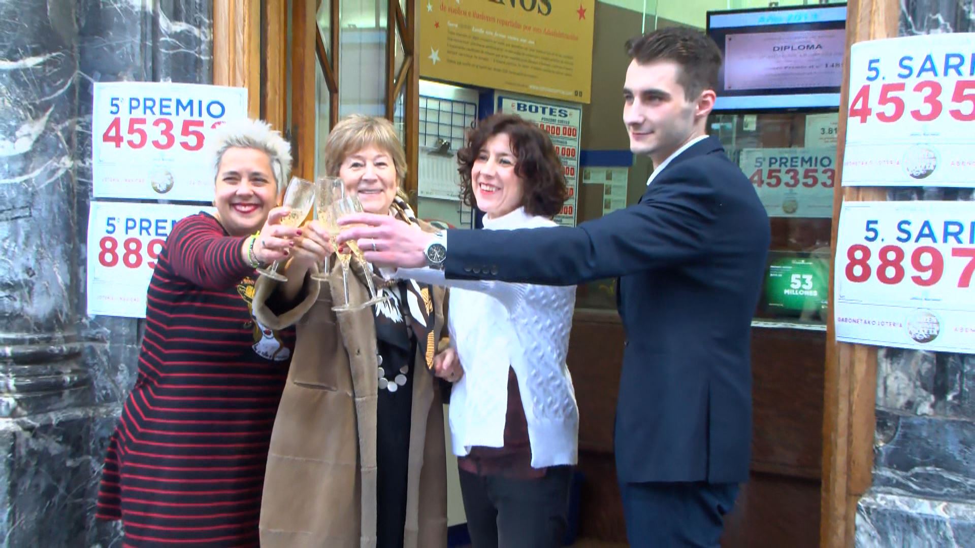 Vídeo: Lotería Azcarreta de Bilbao vende dos quintos premios | ORAIN