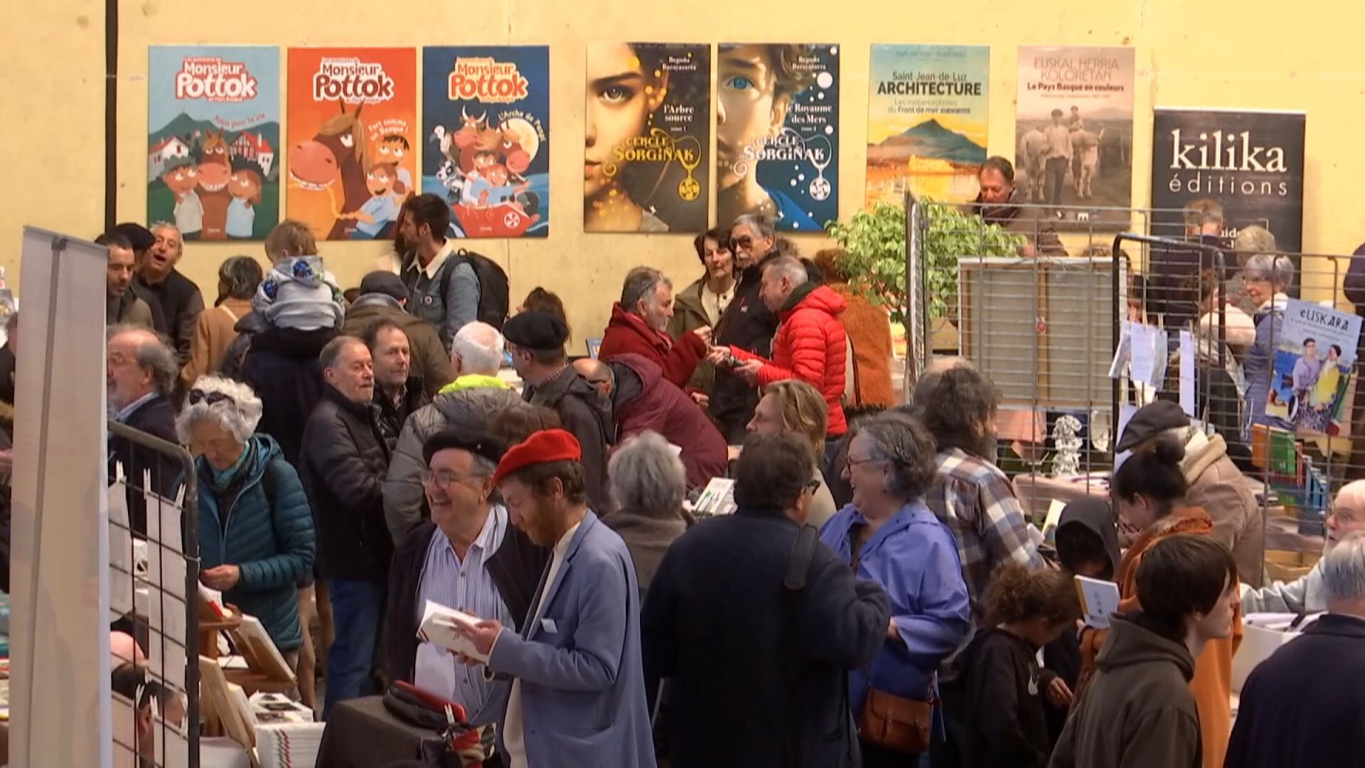 Vídeo: Arranca la 41 edición de Sarako Idazleen Biltzarra con la ...