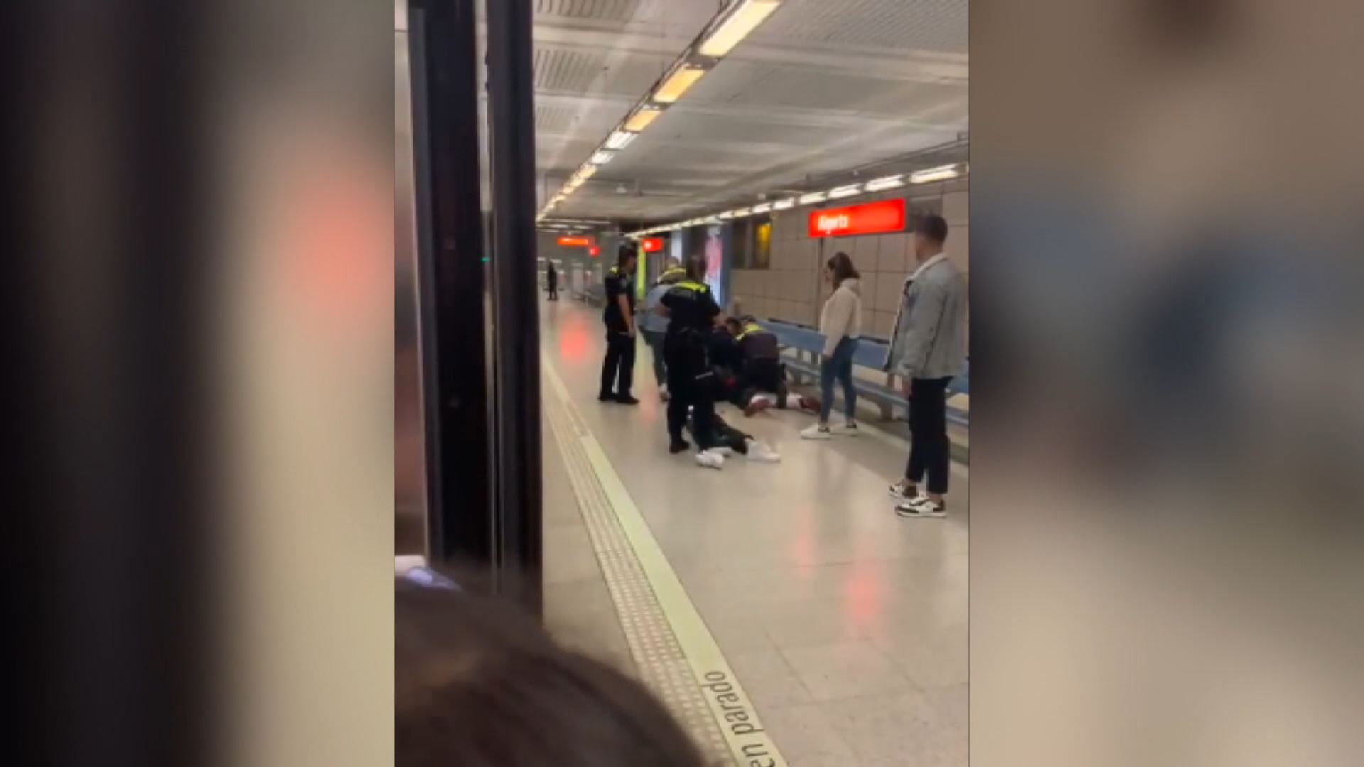 Imágenes relacionadas con el asesinato en Algorta del joven Juan Felipe ...