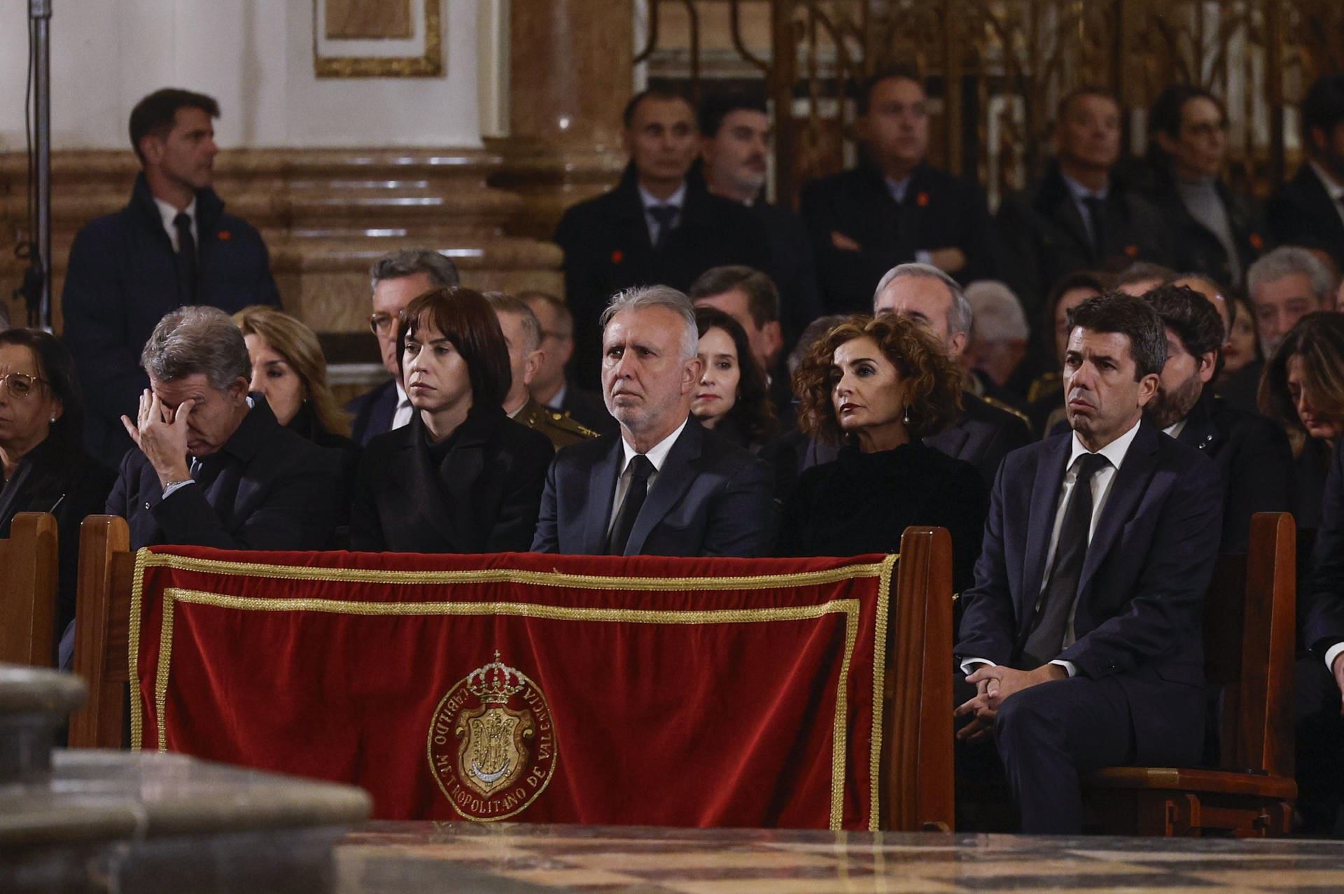 Vídeo: Misa funeral en la Catedral de Valencia en memoria de las ...