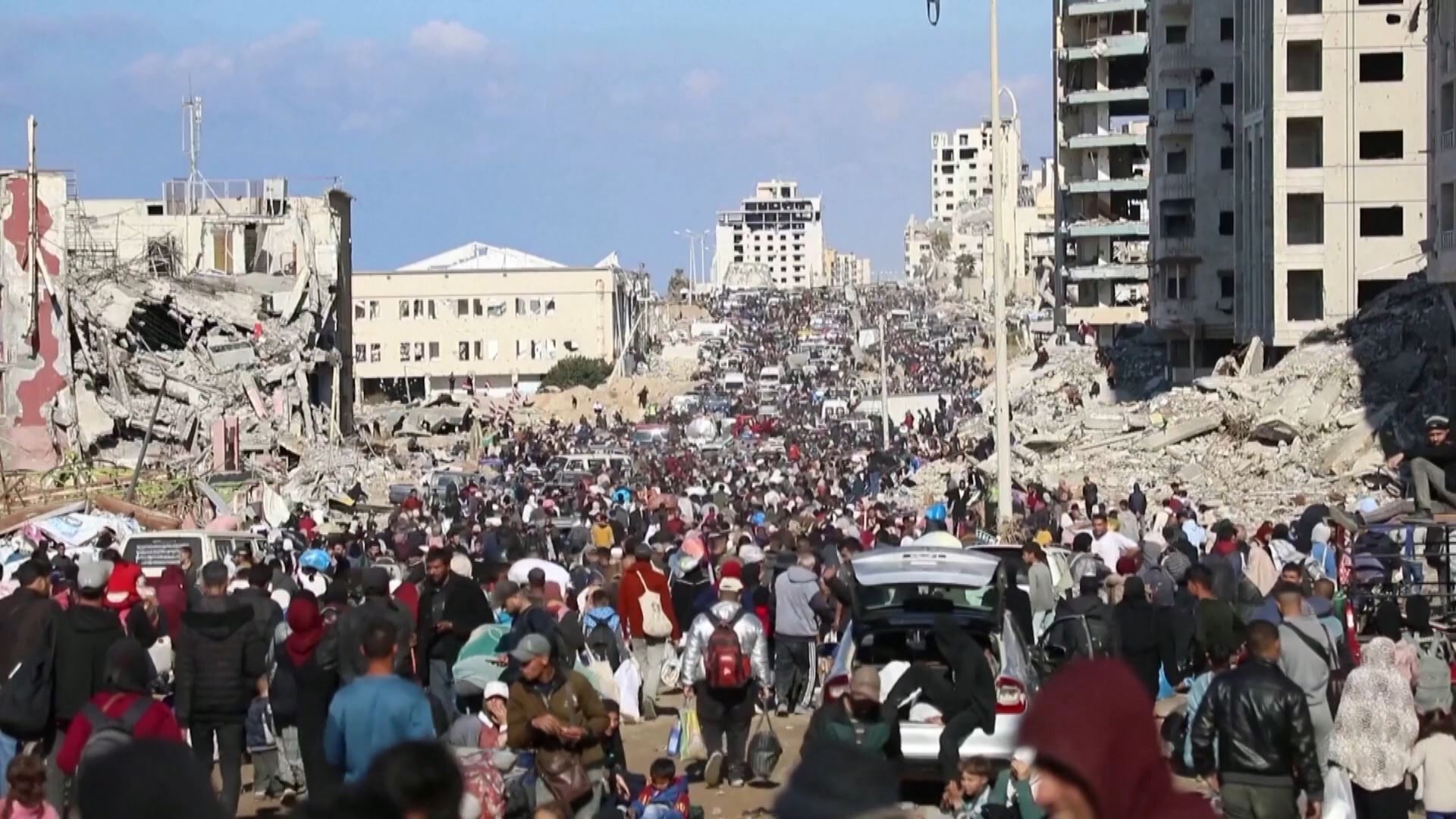Vídeo Miles De Gazatíes Siguen Recorriendo El Camino De Regreso A Casa 0804