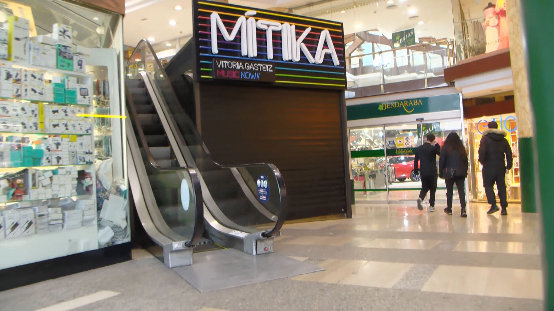 La familia de Kerman muestra su dolor e indignación tras la puesta en ...