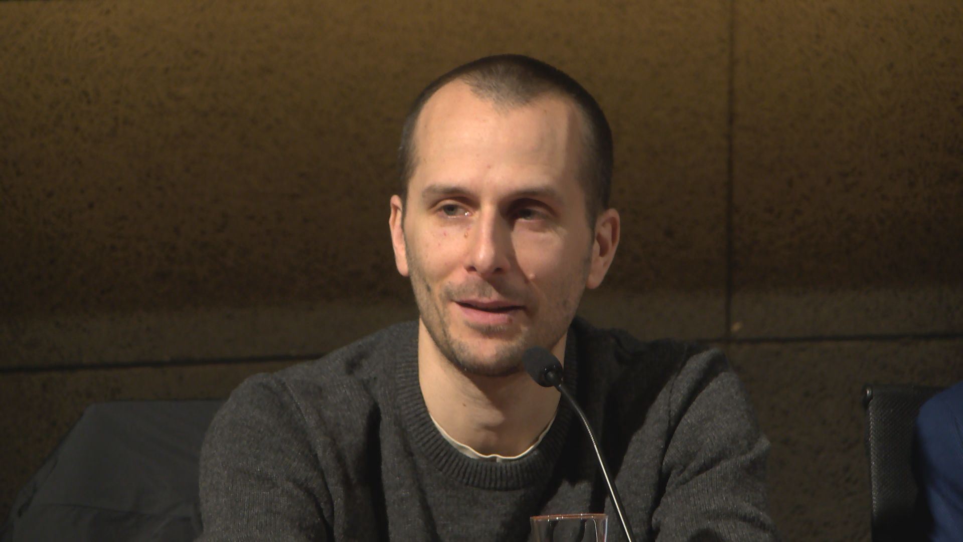 Pablo Hernando: "Misterioak zentzu apurrik ere ez badu, ikusleak adarra ...