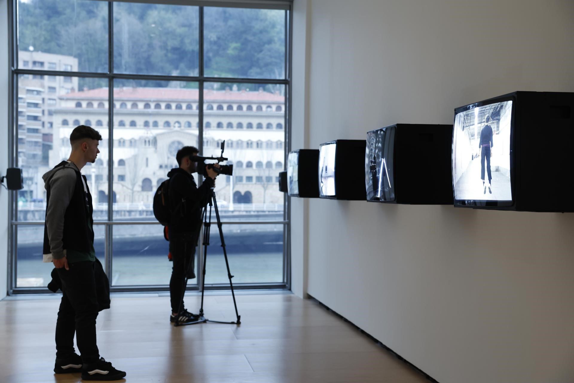 El Museo Guggenheim Bilbao acoge hasta el 7 de septiembre la exposición ...