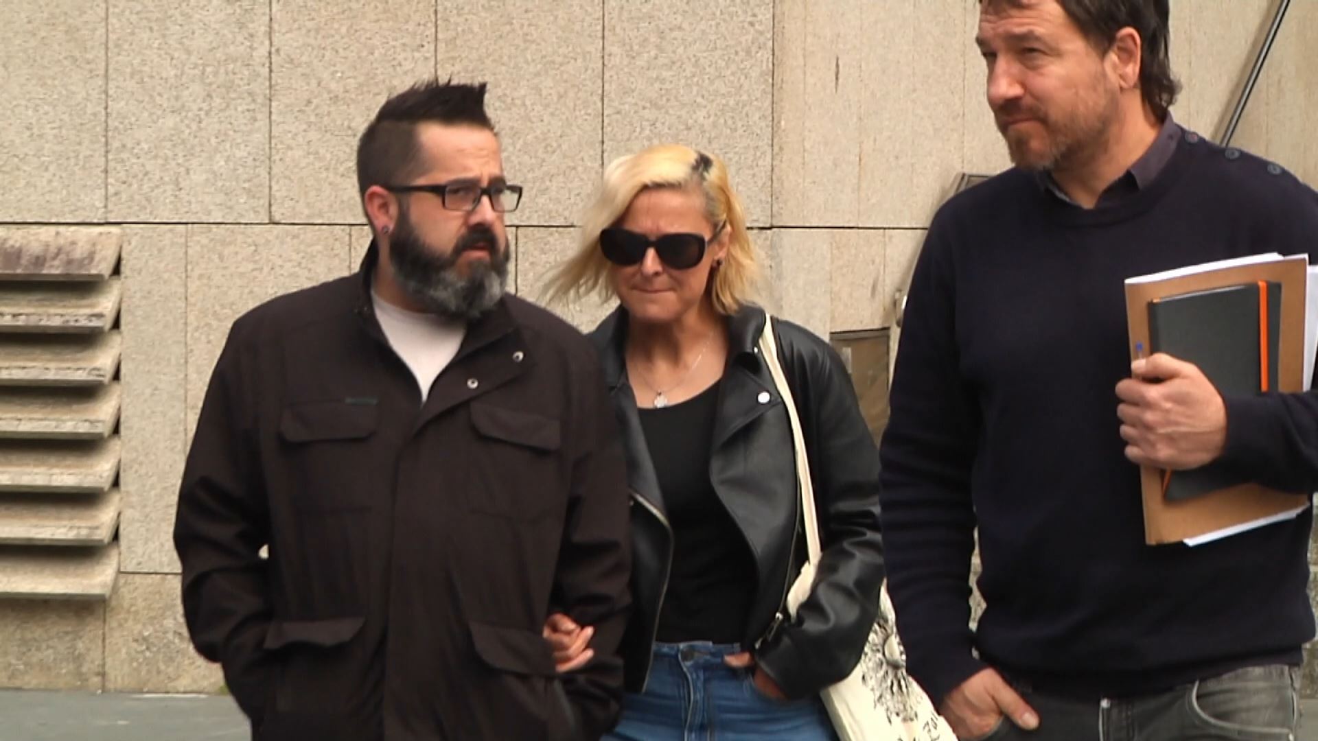 El marido de Amaia Zabarte comparece hoy en el Parlamento Vasco para ...