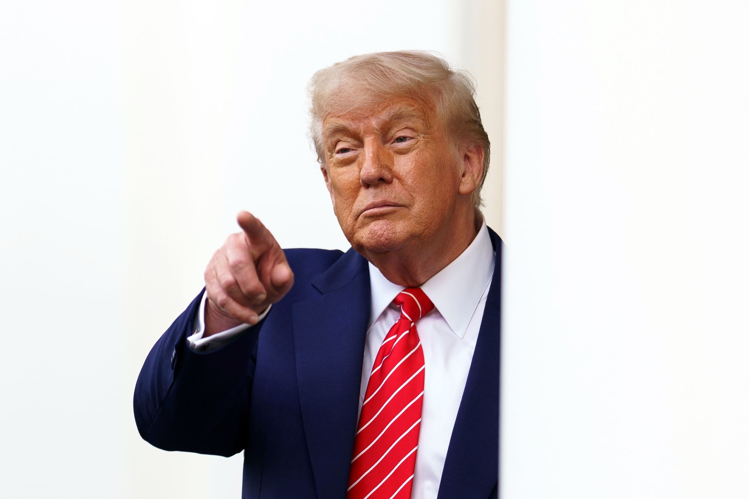 Trump retoma su guerra comercial y amenaza a la Unión Europea con un ...