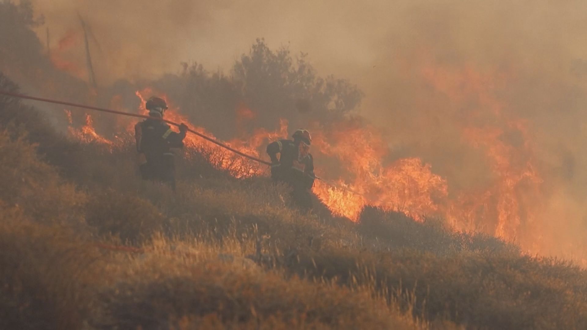 Evacuadas más de 5.000 personas debido a un incendio en la isla griega ...