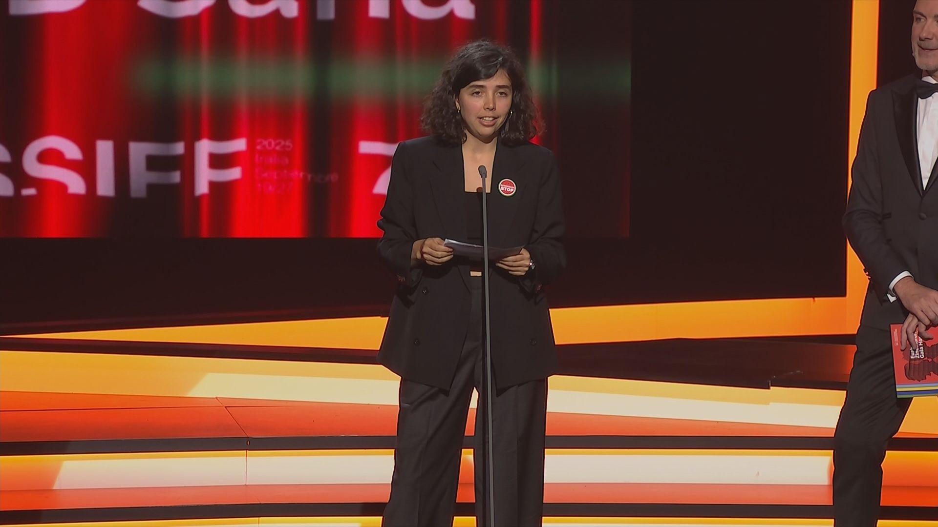 Vídeo: Sara Fantova, directora de "Jone, batzuetan", recibe el premio ...